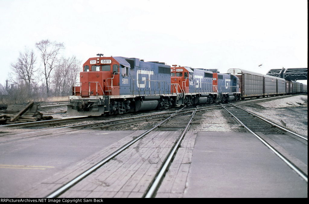 GTW 5811, 6422, and 6216 on #392